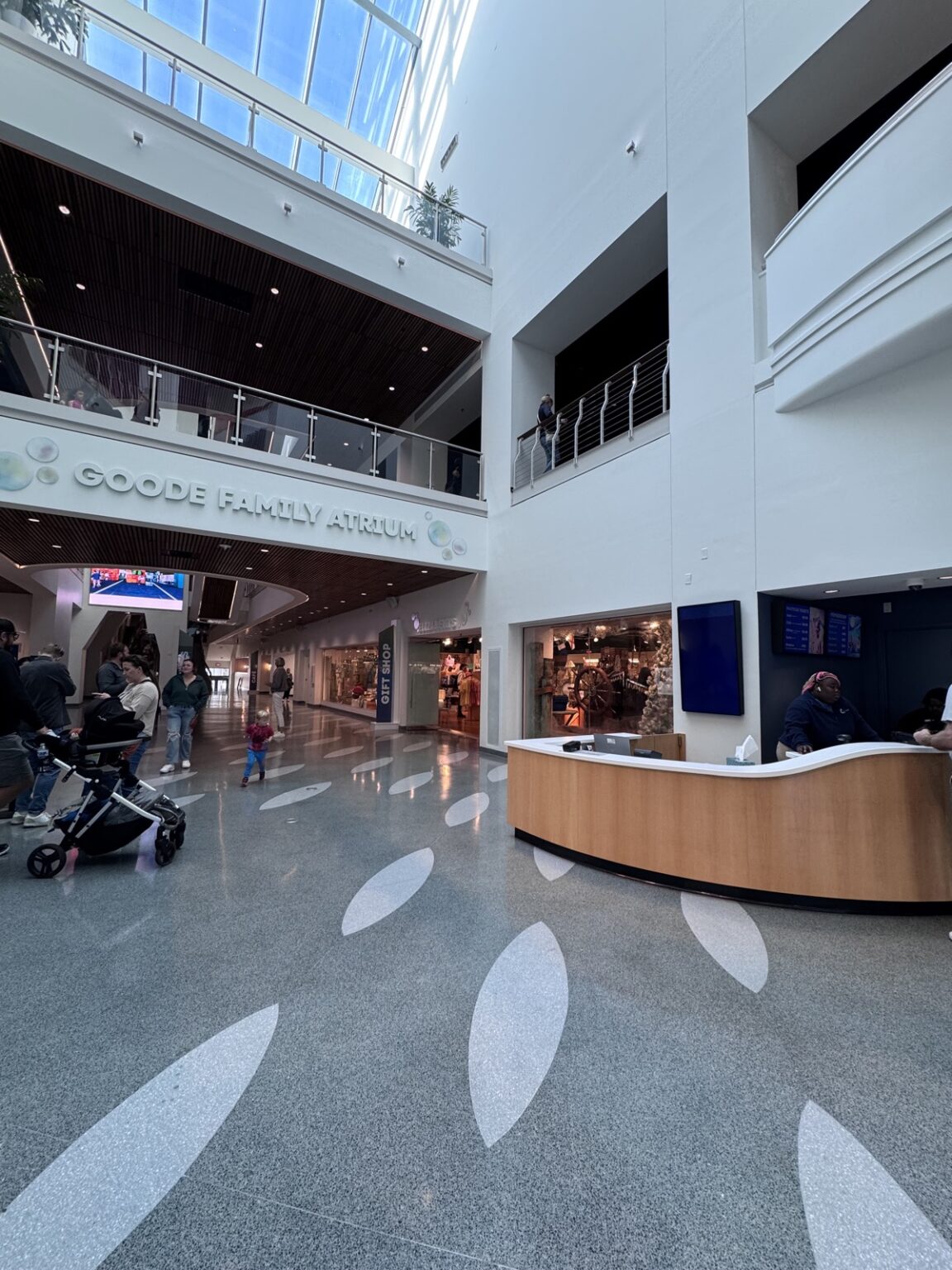 Norfolk auf eigene Faust + Kreuzfahrt-Hafen